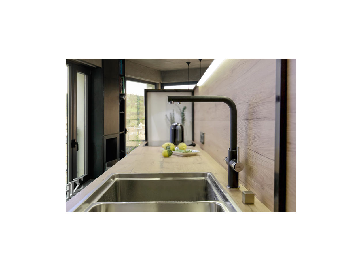 Explore Franke kitchen taps